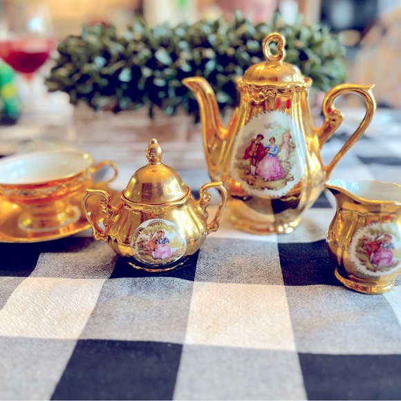 Bavaria | Dining | Vintage Bavaria 24 Karat Gold Porcelain Tea Set ...